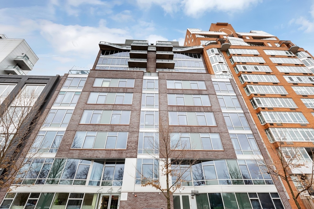 BOARD OF MANAGERS OF THE BAYARD VIEWS CONDOMINIUM v. FPG BAYARD, LLC ...